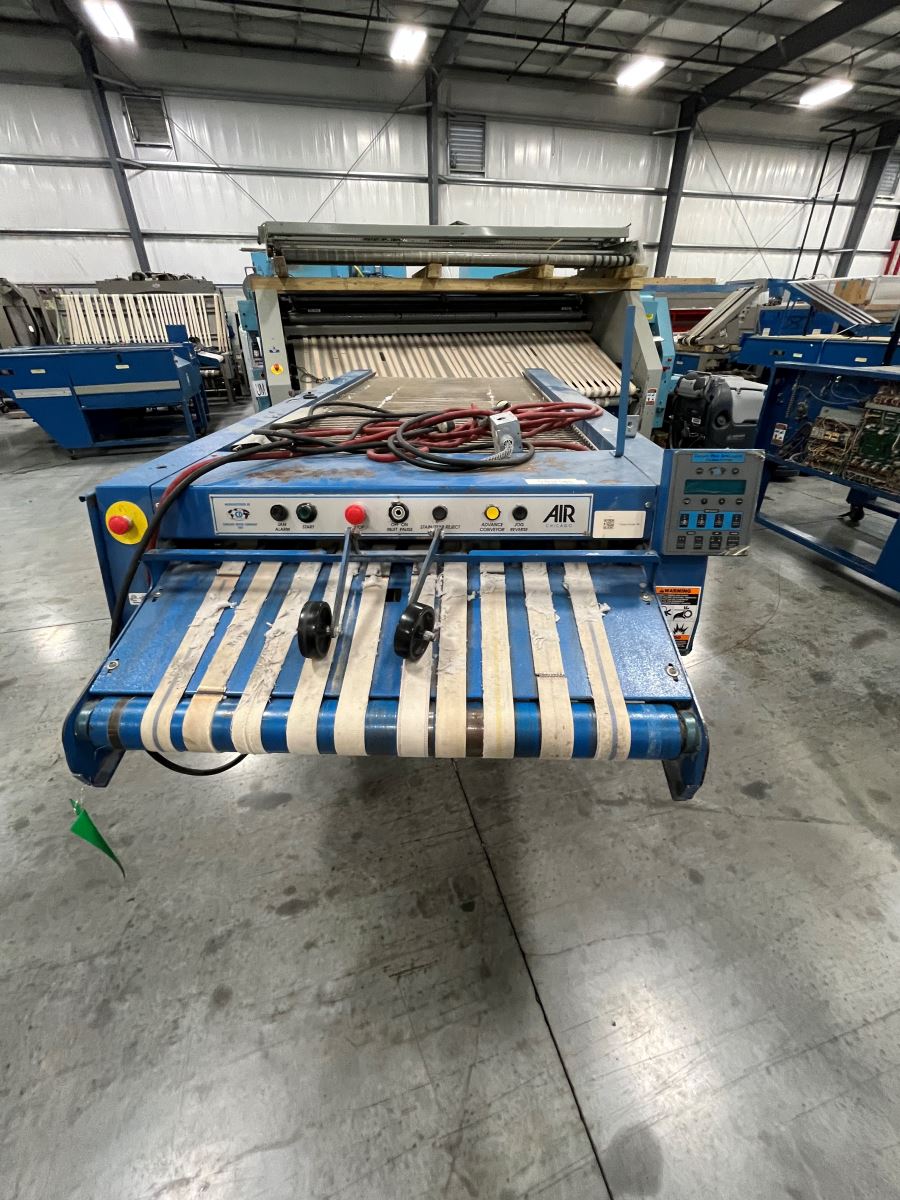 Used Small Piece Folder, Model Air Chicago | RW Martin